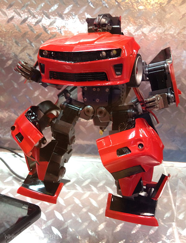 Self-transforming Transformer Robot by Takara Tomy - FileHippo News